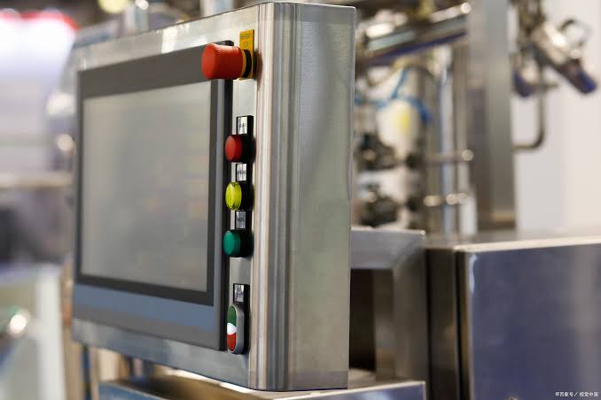 Emergency Solution for LCD Response Delay in Low Temperature